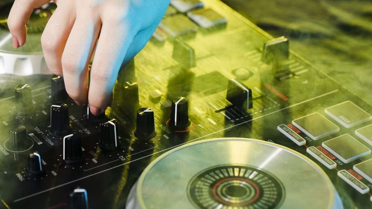 Analog to Digital: How Music Recording technology Has Adapted to ...